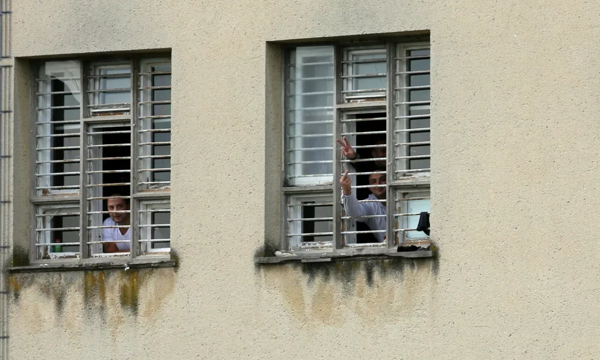 Slovenci imamo svojega specialista za pobege. Iz zapora je ušel že ...