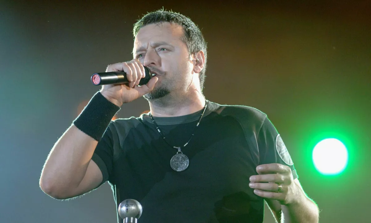 Renata kupila 62 vstopnic za Thompsonov koncert