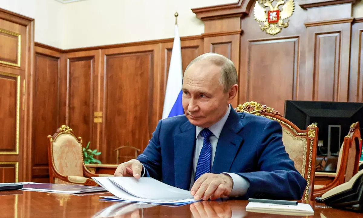 Putin želi graditi varovalni pas ob meji z Ukrajino