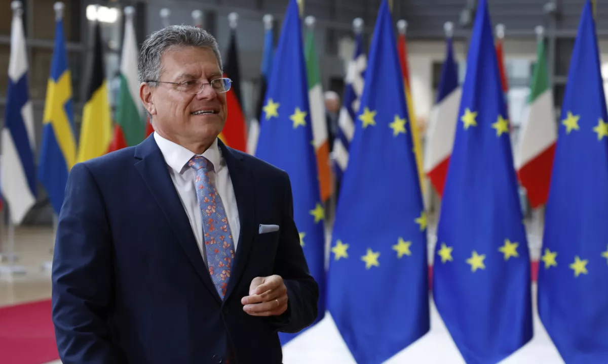 Carinske grožnje pred prelomnim 1. avgustom