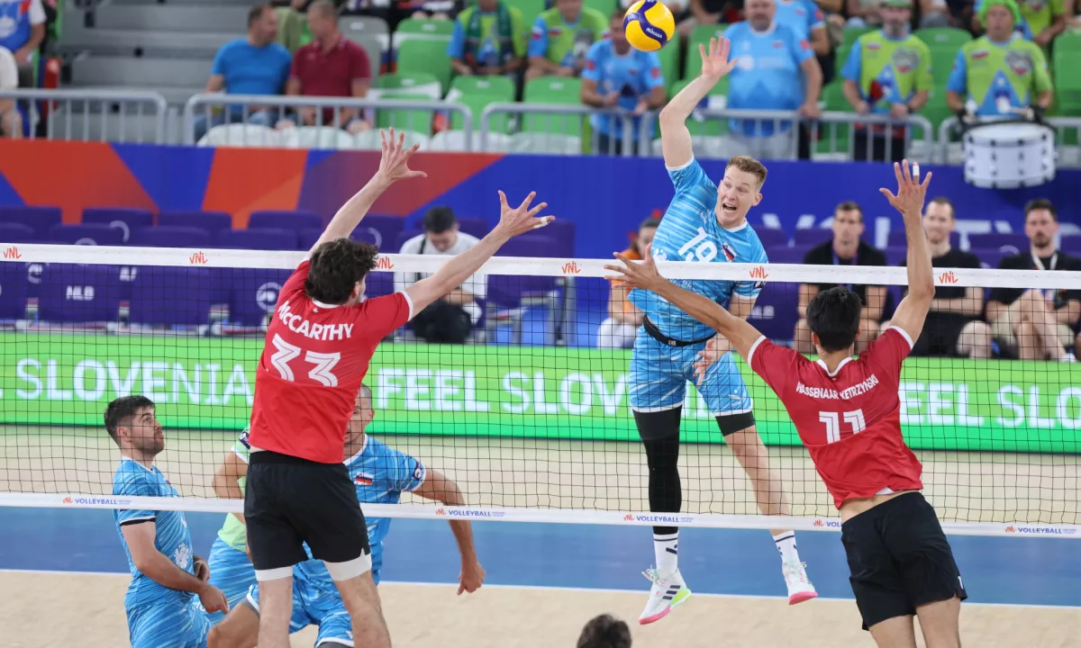 Slovenski odbojkarji za začetek boljši od Kanadčanov