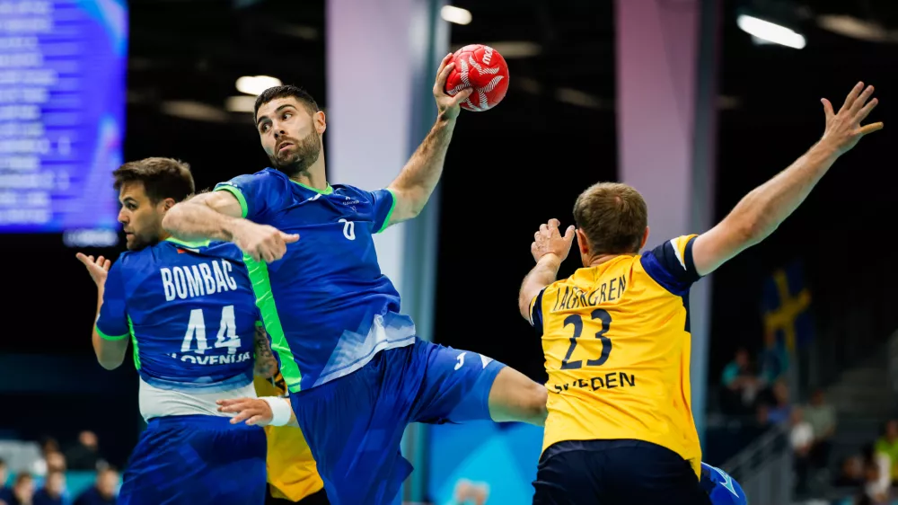 Rokomet: Slovenci so nadigrali Švede